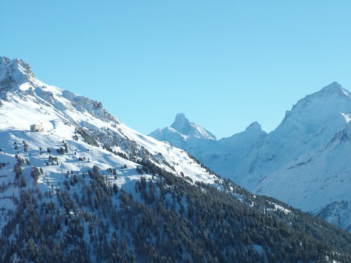 Hotel Weisshorn Sur St-Luc 2337M Saint-Luc, Suisse - réserver ...