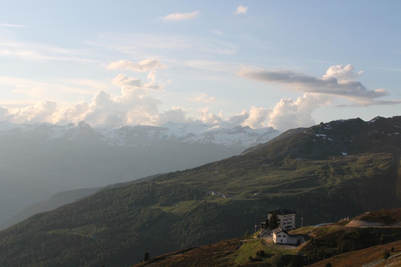 Hotel Weisshorn Sur St-Luc 2337M Saint-Luc, Suisse - réserver ...